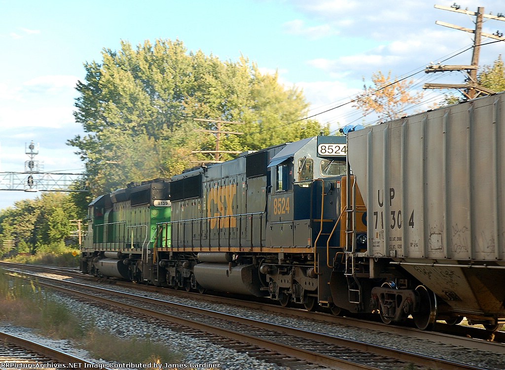 CSXT 8524